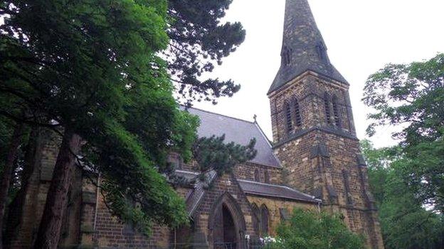 Conley Thompson: Church service to remember boy - BBC News
