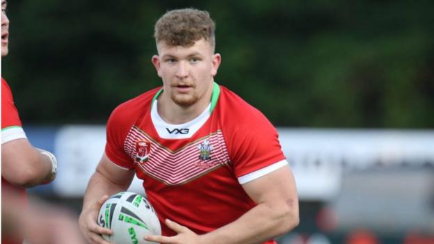 Tributes paid after Wigan and Wales rugby player dies aged 21 - BBC News