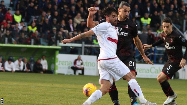 Zlatan Ibrahimovic scores in first start since AC Milan return - BBC Sport