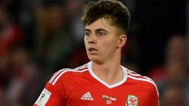 Ben Woodburn: Ian Rush says Wales and Liverpool striker is making his ...