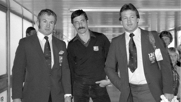Mike Slemen Former England winger dies aged 69 BBC Sport