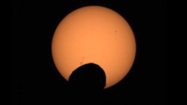 Perseverance rover: Nasa captures incredible pics of solar eclipse on ...