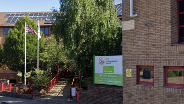 Office move 'will save £350k per year' - West Northants Council - BBC News