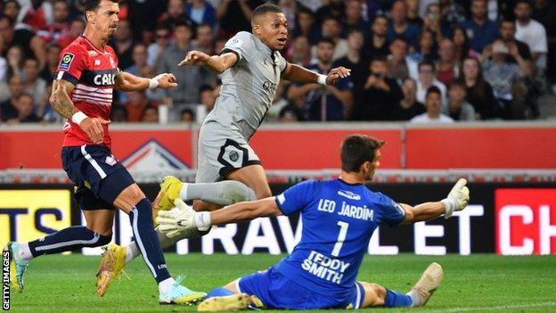 Lille 1-7 PSG: Kylian Mbappe scores after eight seconds in rout - BBC Sport