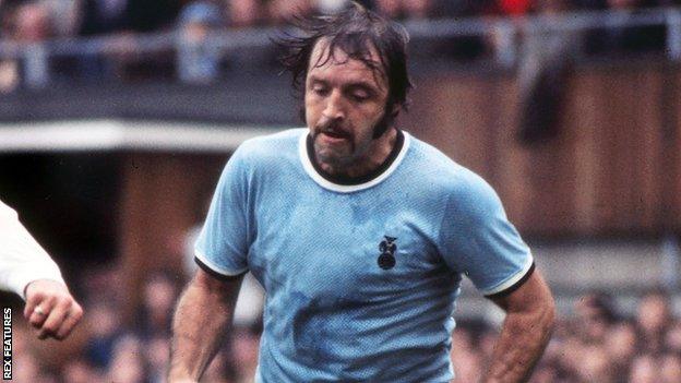 Ernie Hunt: 'Donkey kick' scorer for Coventry City dies aged 75 - BBC Sport