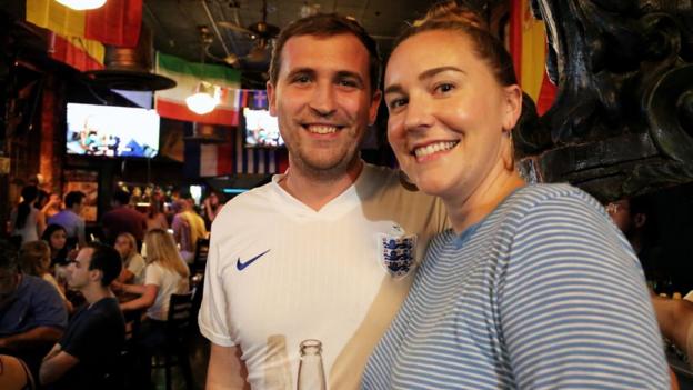 Women's World Cup: US fans celebrate as team reaches final - BBC News