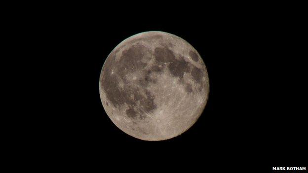 Blue moon: You capture a rare lunar event - BBC News