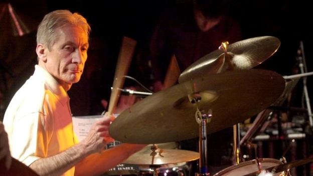 Charlie Watts: Rolling Stones drummer dies at 80 - BBC News