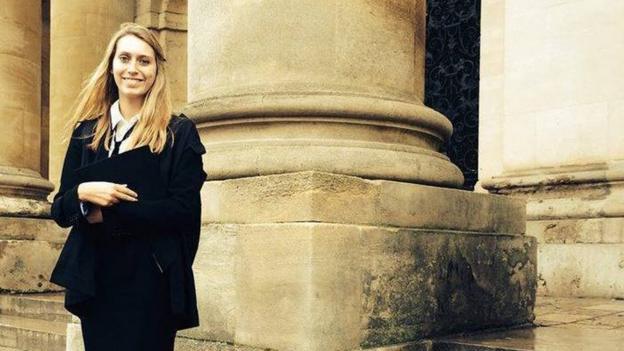 Oxford medical student dies in Nepal landslide - BBC News