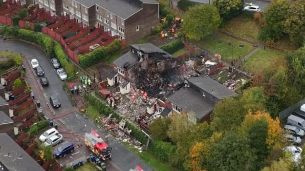 Man admits manslaughter over Benwell explosion deaths - BBC News