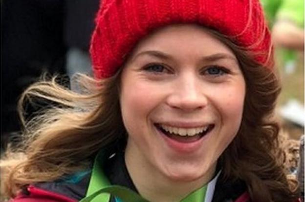 Sarah Everard: Daughter, sister, friend and colleague - BBC News