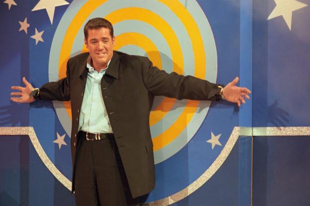 Dale Winton: Life in pictures - BBC News