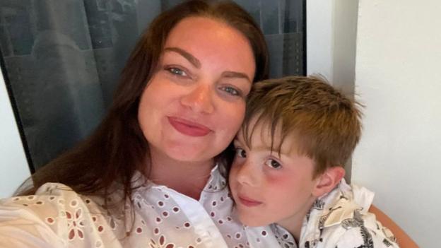 Parent anger as Aberdeenshire Council ends out-of-school care - BBC News