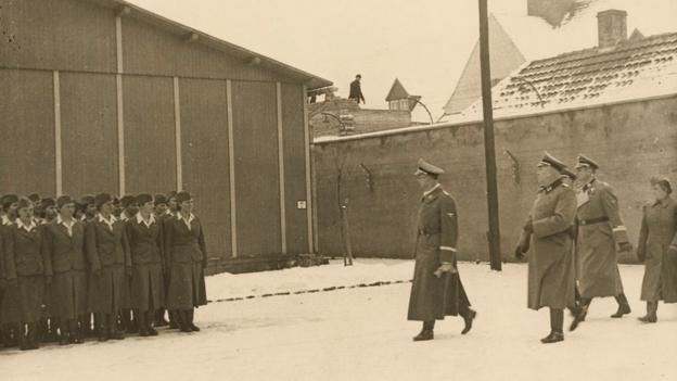 Nazi Ravensbrück camp: How ordinary women became SS torturers - BBC News