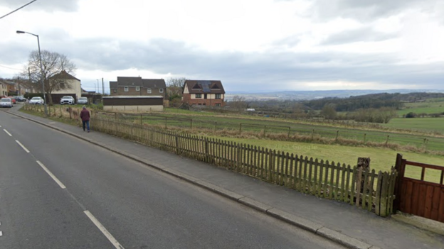 Coundon residents concerned over 200 new homes plan - BBC News