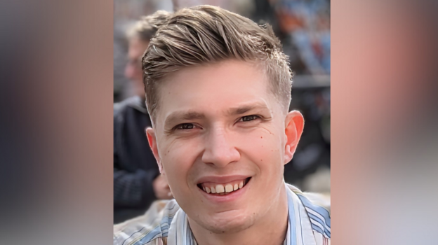 Rowan Halstead standing to be Hull and East Yorkshire mayor - BBC News