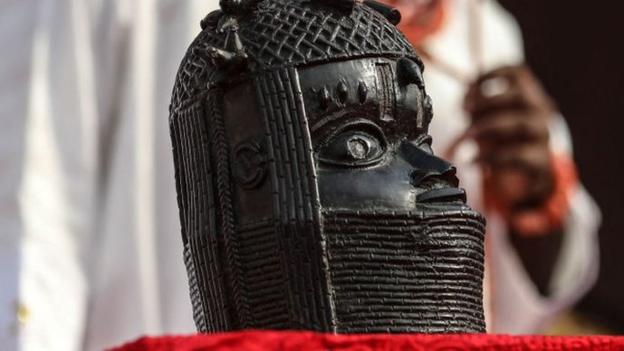 Benin Bronzes - BBC News