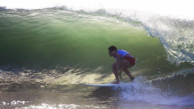 'The water literally washes the anxiety away' - BBC News