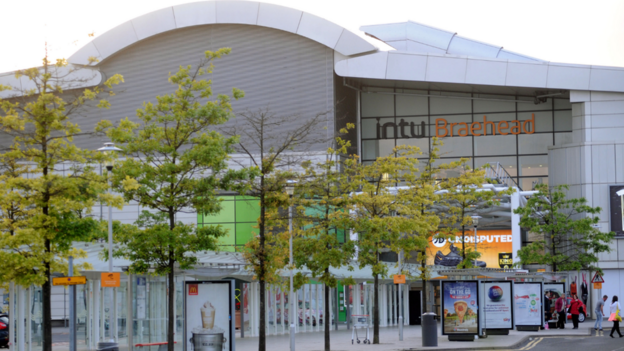 Braehead Shopping Centre sold in possible £220m deal - BBC News