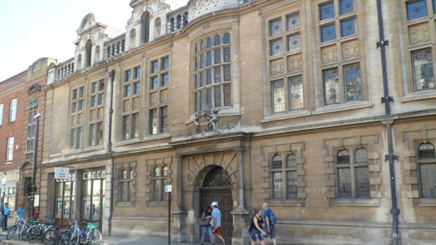 Cambridge University: 'When to be poor, pretty and petulant was a crime ...