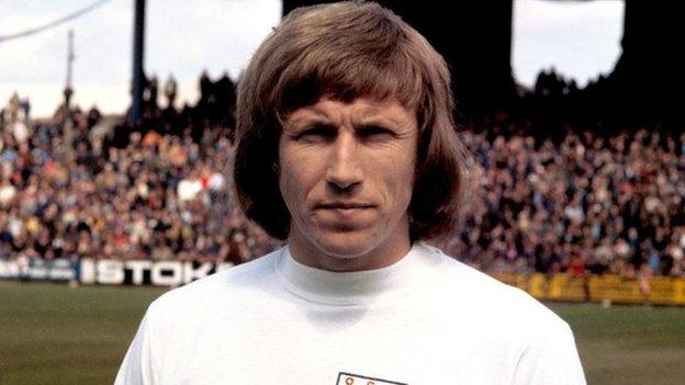 Colin Bell: Funeral for Manchester City great 'incredibly touching ...