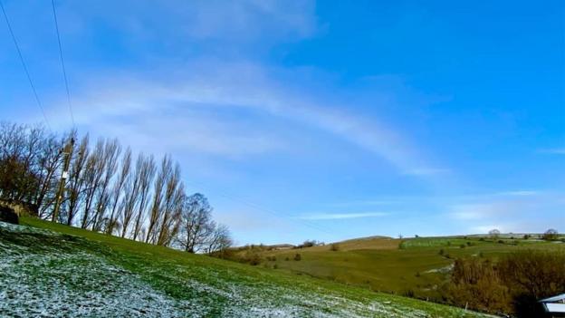 'I'm really chuffed to have seen a snowbow' - BBC News