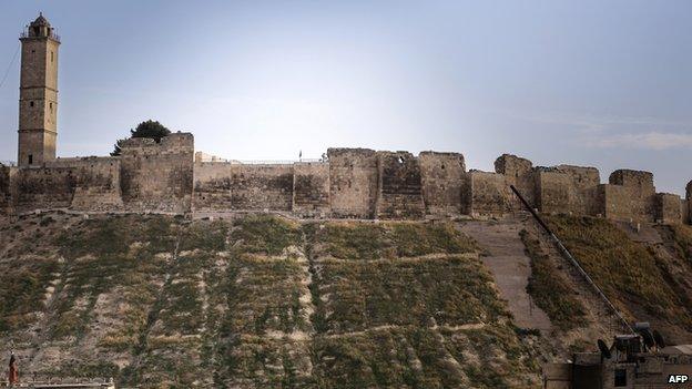 3D cameras plan to save monuments from IS threat - BBC News