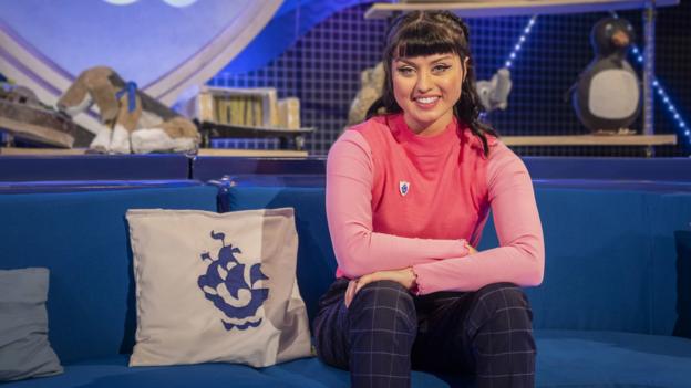 Yvette Fielding says she was bullied on Blue Peter - BBC News