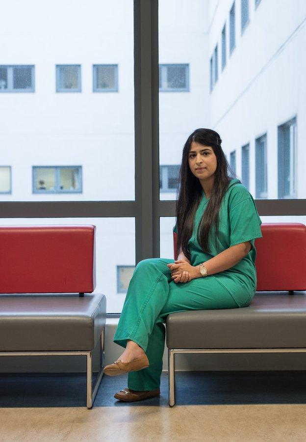 In pictures: Blackburn's diverse workforce - BBC News