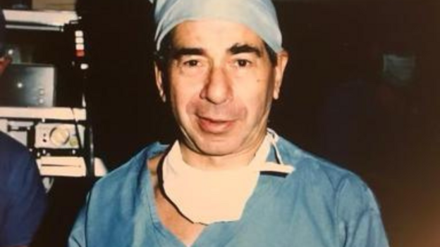 Sir Roy Calne: Pioneering Cambridge surgeon dies aged 93 - BBC News