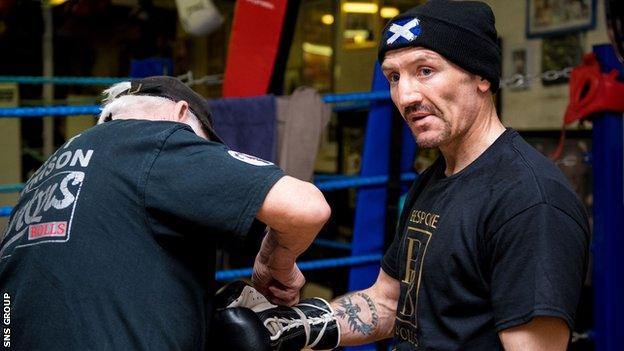 Scott Harrison: Former world champion eyes another title - BBC Sport