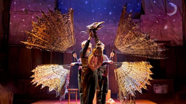 Mystery and magic in RSC's winter show The Box of Delights - BBC News