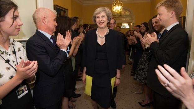 In pictures: Cameron's last day as May becomes PM - BBC News