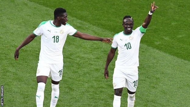 Liverpool's Sadio Mane like a 'big brother' - Watford winger Ismaila ...