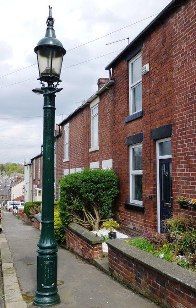 Sheffield's sewer gas lamps get new lease of life - BBC News