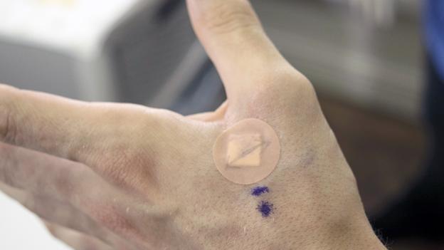 The transhumanists who are 'upgrading' their bodies - BBC News