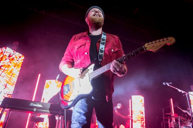Tom Walker: 'I lost my way with music' - BBC News