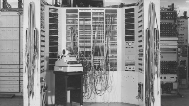 Unseen images of code breaking computer that helped win WW2 - BBC News