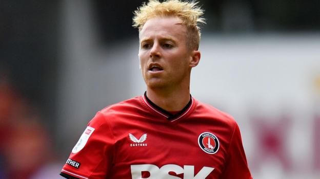 Charlie Kirk: Barrow sign former Crewe winger on free transfer - BBC Sport