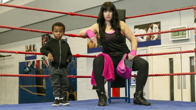 Why we're seeing more female fighters on stage and screen - BBC News