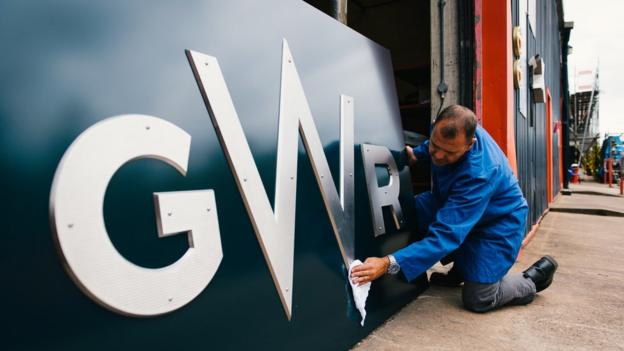 First Great Western unveils rebranded Great Western Railway trains ...