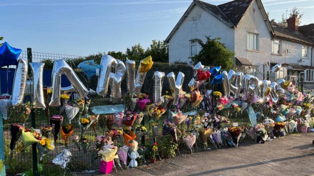 Cardiff riot: Ely crash death boys were followed by police - BBC News