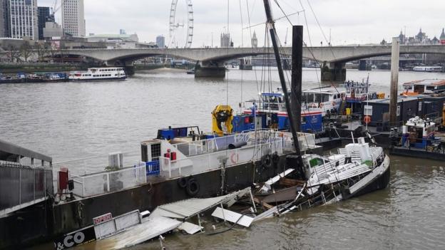 River Thames sunken boat business owner left devastated - BBC News