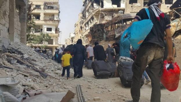 Syria Darayya: Evacuation of siege town begins - BBC News