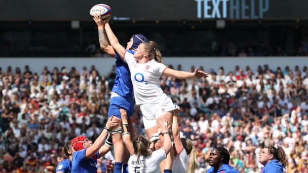 Rugby League World Cup 2025: Tournament moved to 2026 - BBC Newsround