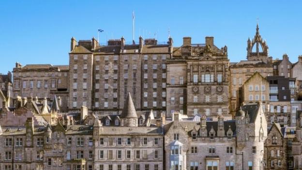 How the Irish shape Britain: A story of rejection and tolerance - BBC News