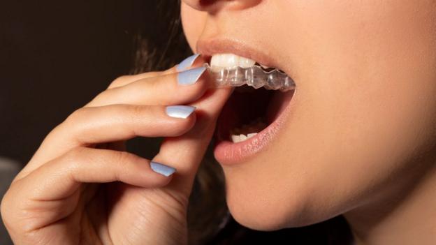 What went wrong at Smile Direct Club? - BBC News