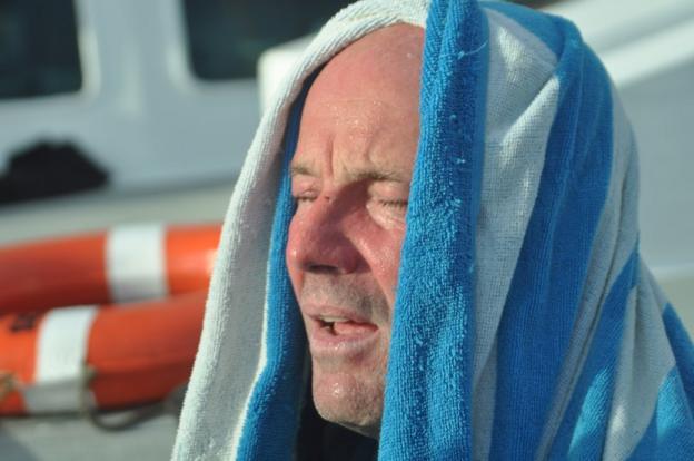 'I survived 28 hours lost in the Indian Ocean' - BBC News