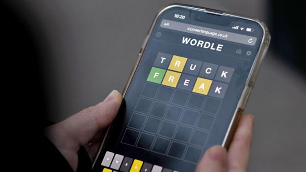 Wordle: New York Times changes upset fans - BBC News