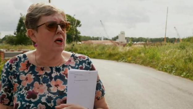 HS2: Rage and relief over scrapped northern leg - BBC News